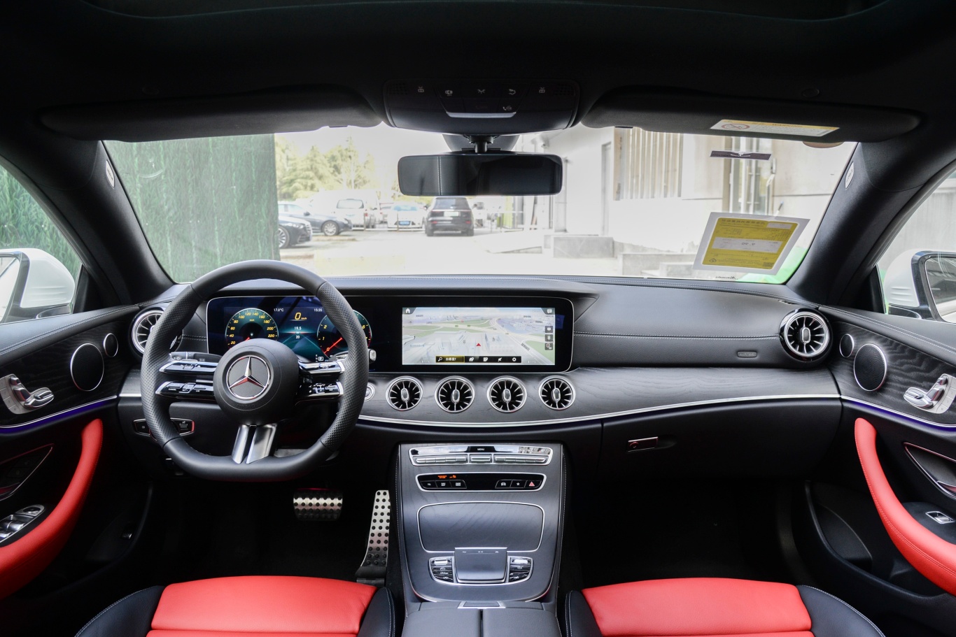【奔驰E级(进口)E 260 4MATIC 轿跑车内饰全景正拍图片-汽车图片大全】-易车