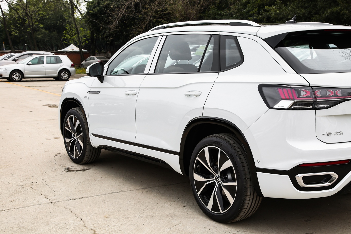 【探岳改款 380TSI 四驱R-Line Pro智慧版外观细节图片-汽车图片大全】-易车