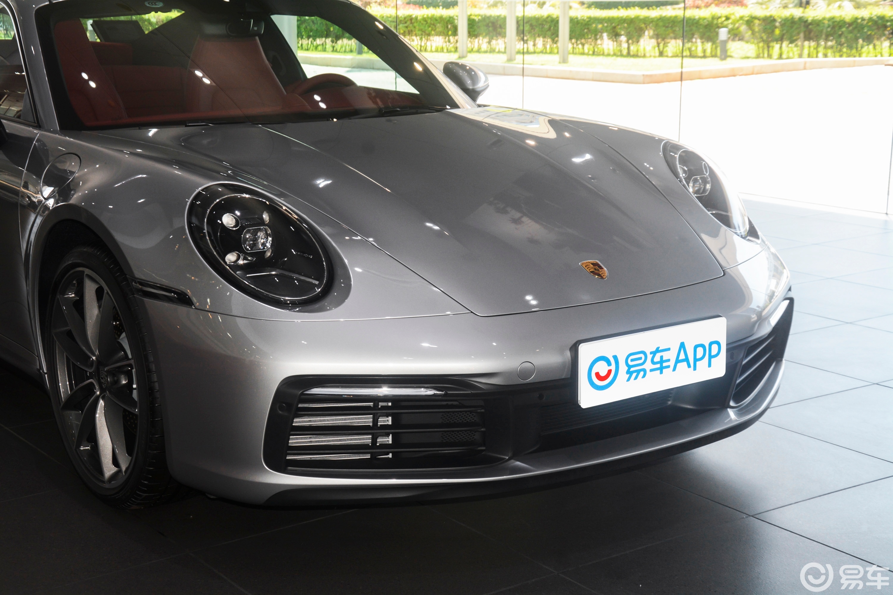 【保时捷911Carrera 4 3.0T前格栅侧俯拍图片-汽车图片大全】-易车