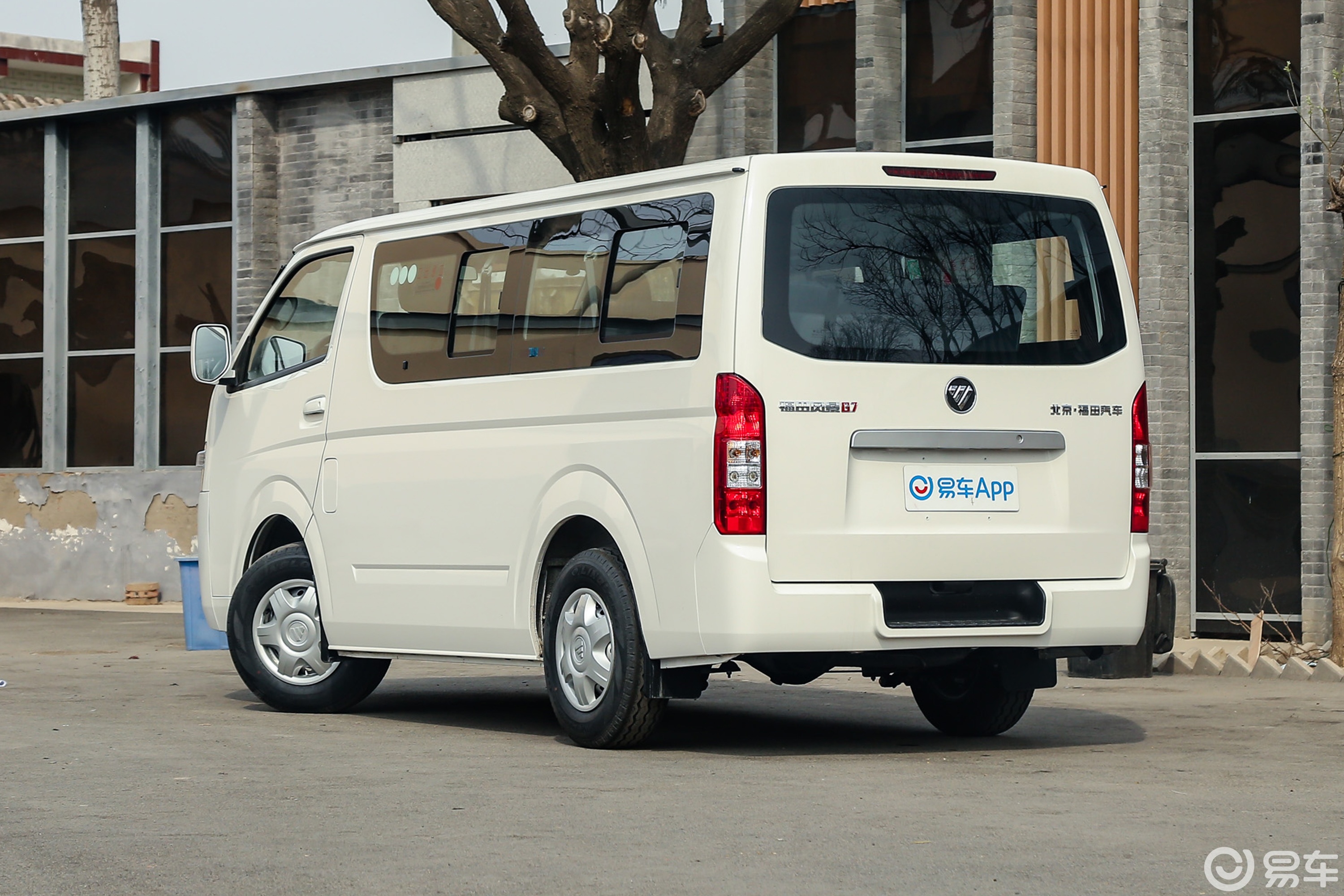 【风景G7商运版 2.4L 短轴低顶明窗 10座 汽油侧后45度车头向左水平图片-汽车图片大全】-易车