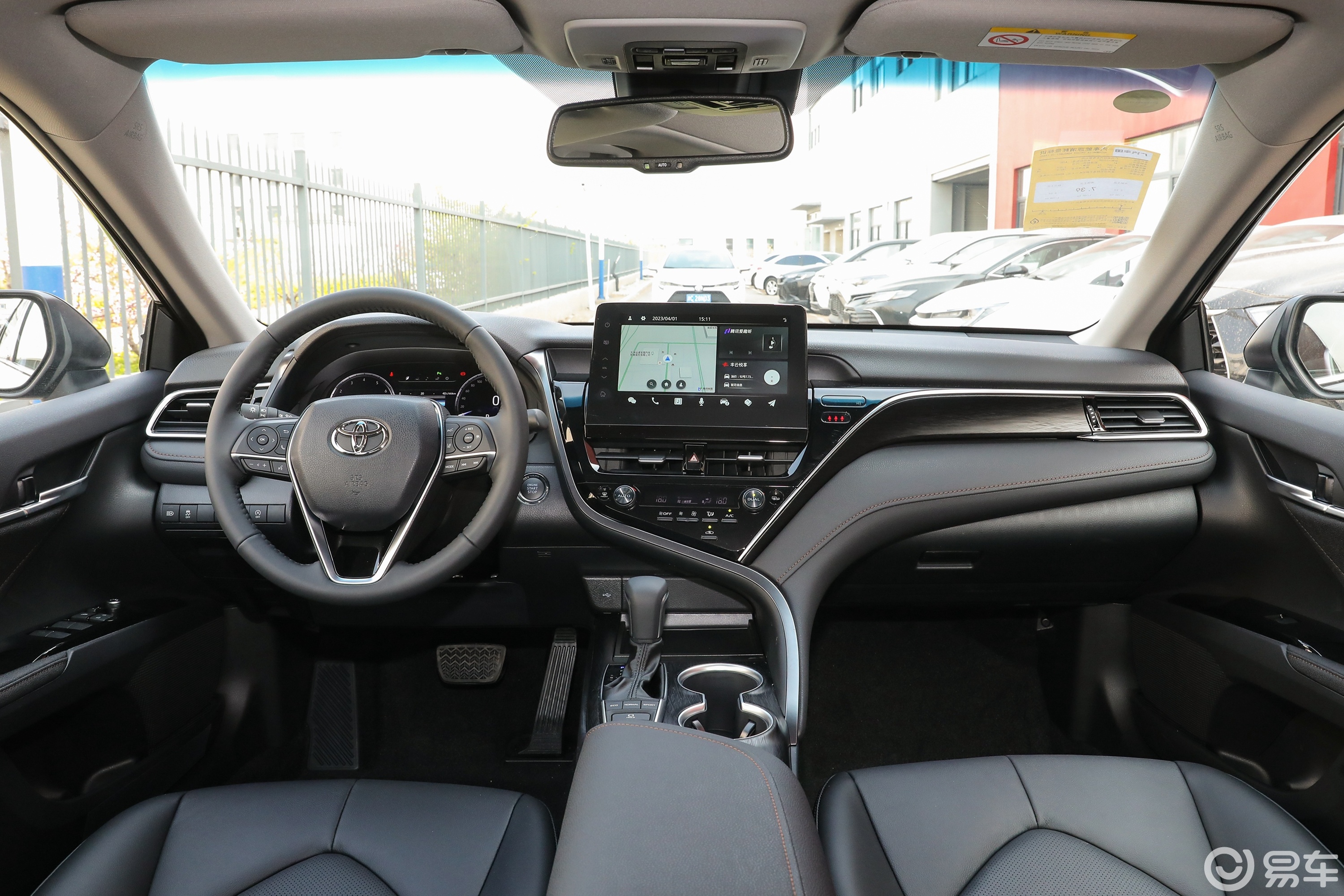 【凯美瑞2.5G 豪华版内饰全景正拍图片-汽车图片大全】-易车