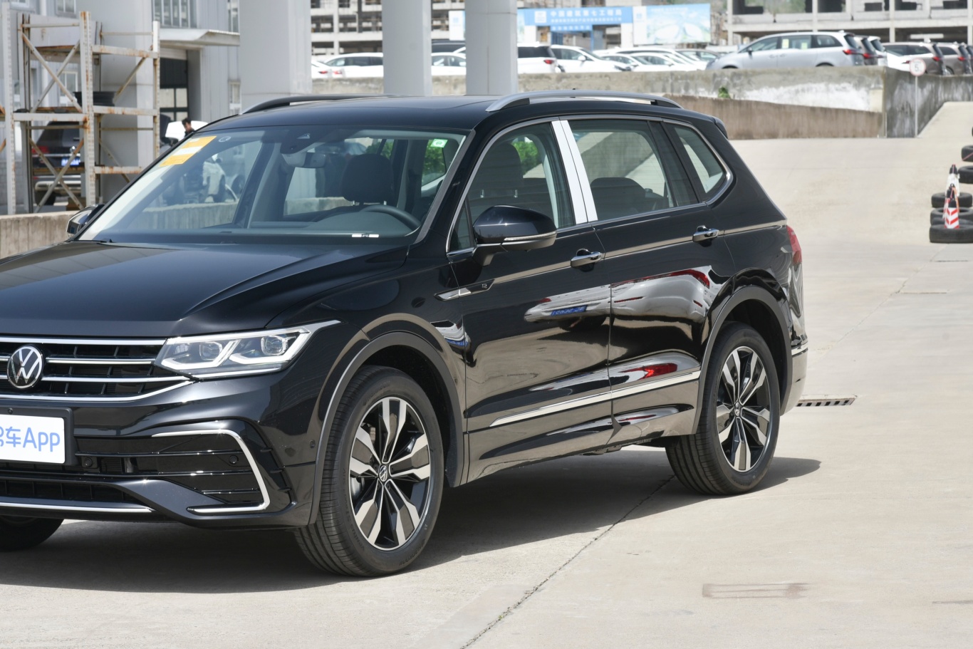 【途观L改款 330TSI 两驱R-Line旗舰版 5座外观细节图片-汽车图片大全】-易车