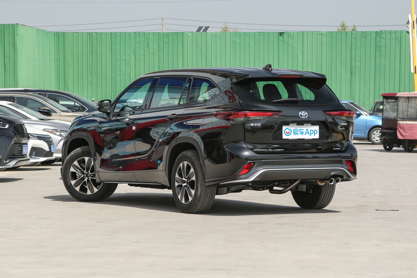 【皇冠陆放HEV 2.5L 四驱精英版 7座侧后45度车头向左水平图片-汽车图片大全】-易车