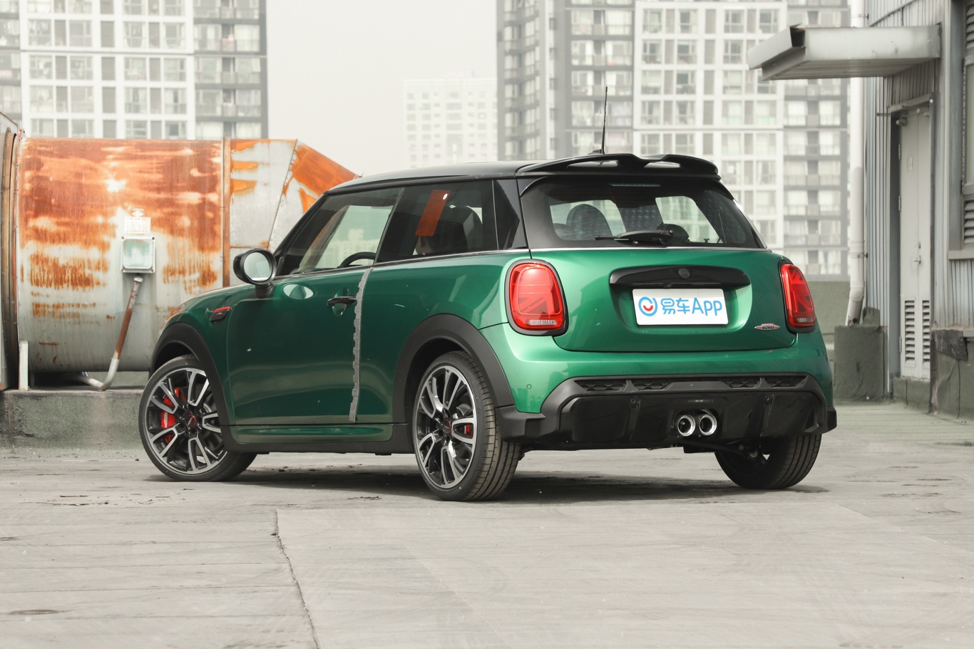 【MINI JCW2.0T JOHN COOPER WORKS ALL-IN ULTIMATE终极版侧后45度车头向左水平图片-汽车图片大全】-易车