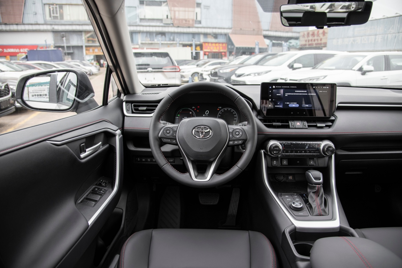 【威兰达 插电混动高性能版 2.5L 73km 四驱激擎版驾驶位区域图片-汽车图片大全】-易车