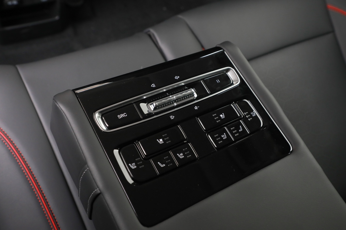 【北京X71.5TD 尊享＋后排功能图片-汽车图片大全】-易车