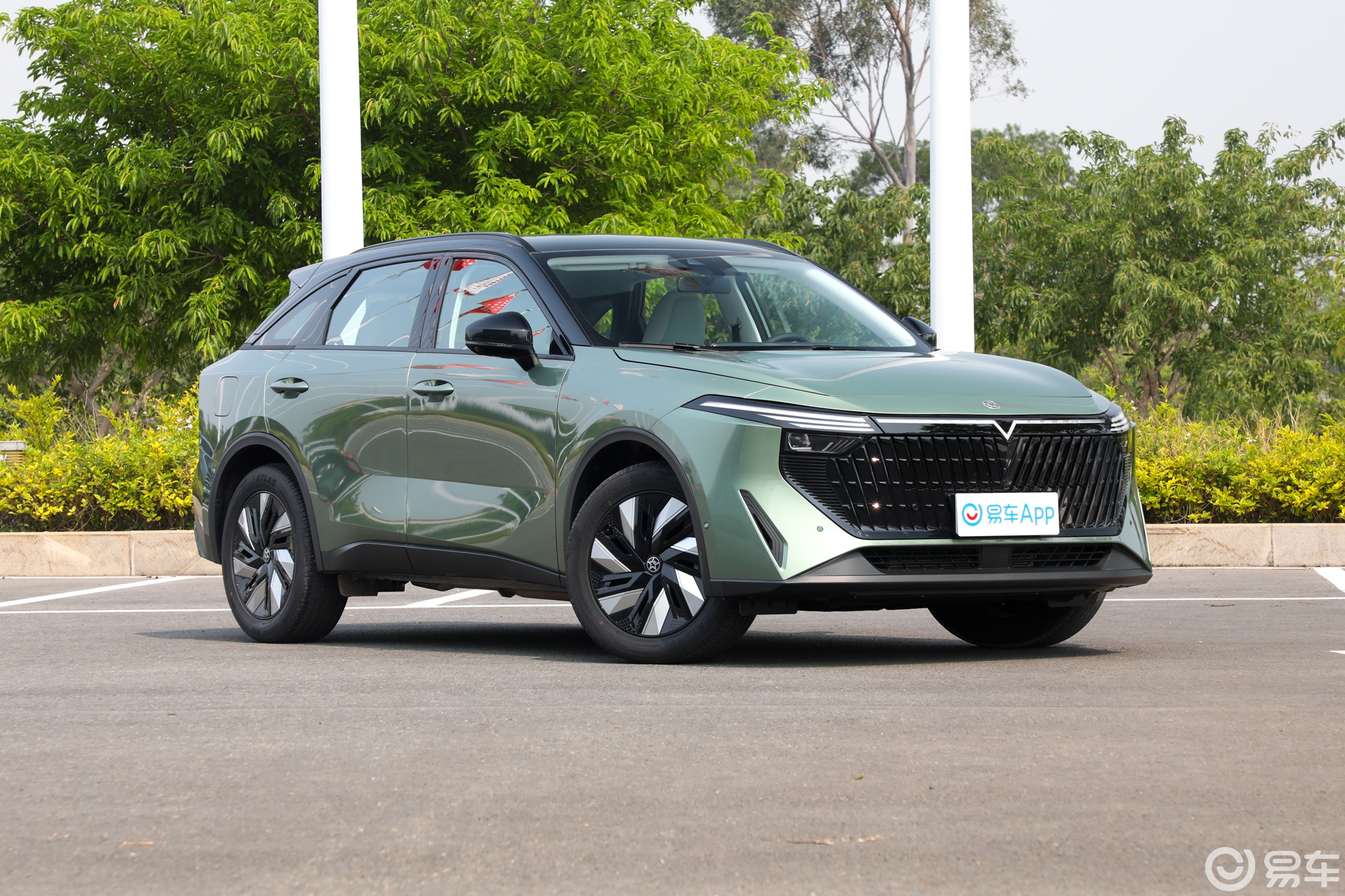 【启辰大V DD-i超混动110km iT版侧前45度车头向右水平图片-汽车图片大全】-易车