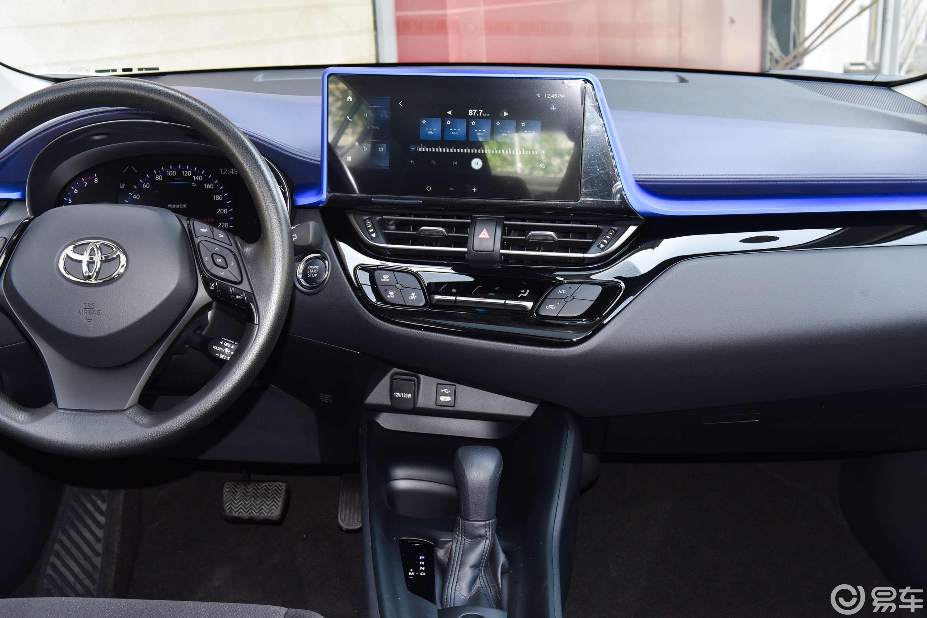 【丰田C-HR2.0L 舒适版中控台整体图片-汽车图片大全】-易车