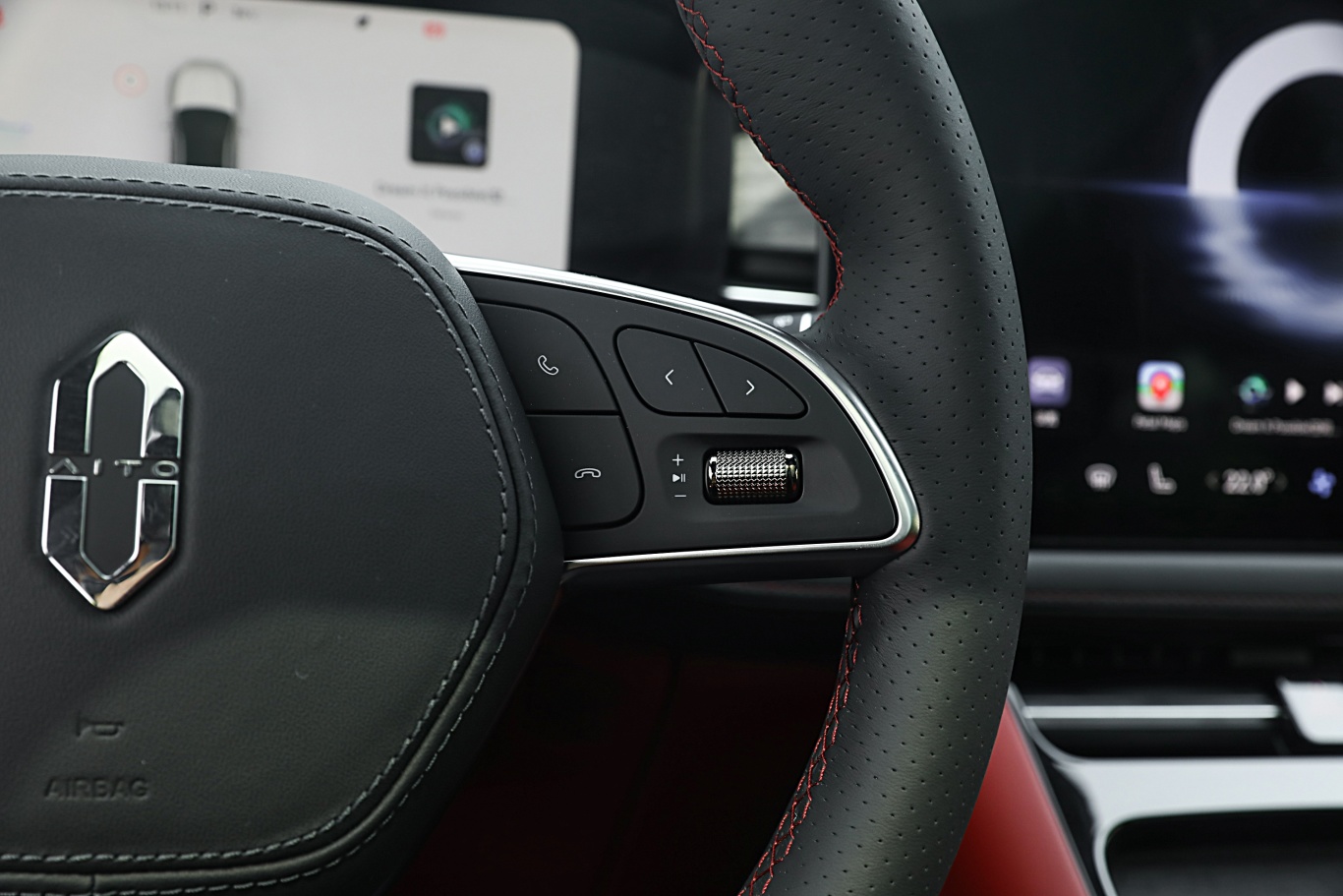 【问界M5纯电版 534km 四驱智驾版右侧方向盘功能按键图片-汽车图片大全】-易车