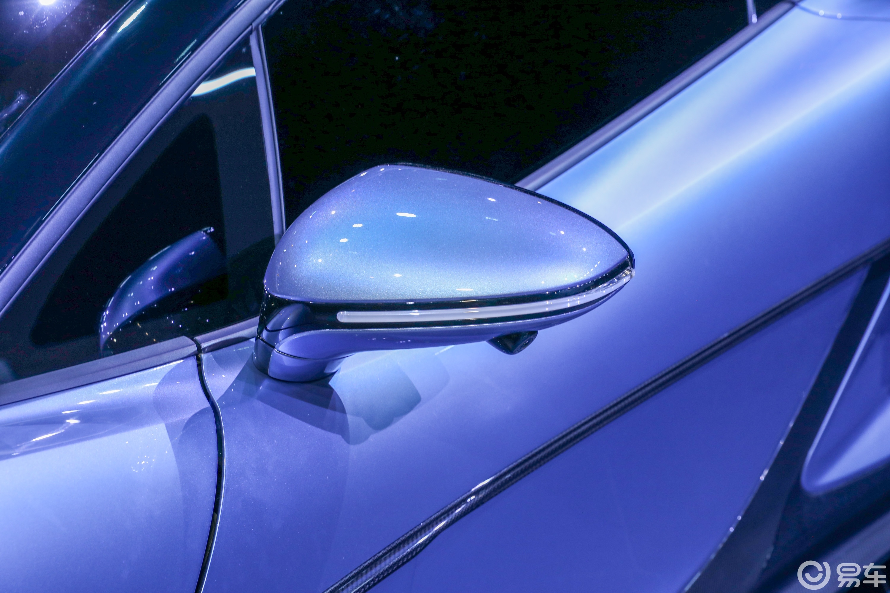 【仰望U9图片-汽车图片大全】-易车