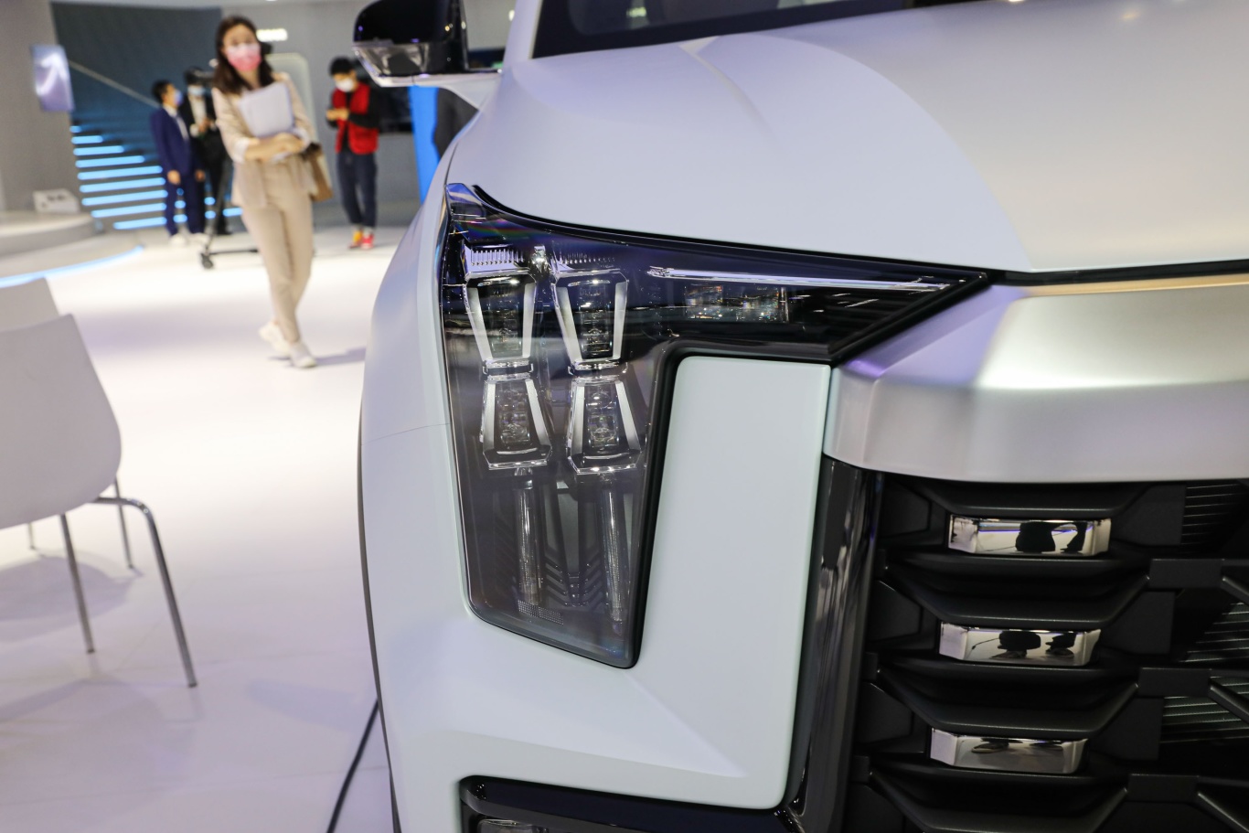 【传祺GS82.0T 旅行者 6座图片-汽车图片大全】-易车