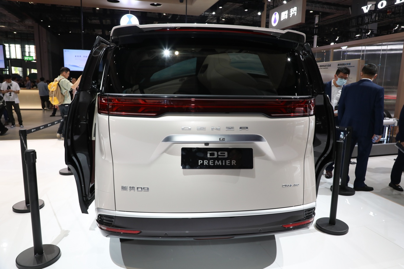 【腾势D9图片-汽车图片大全】-易车