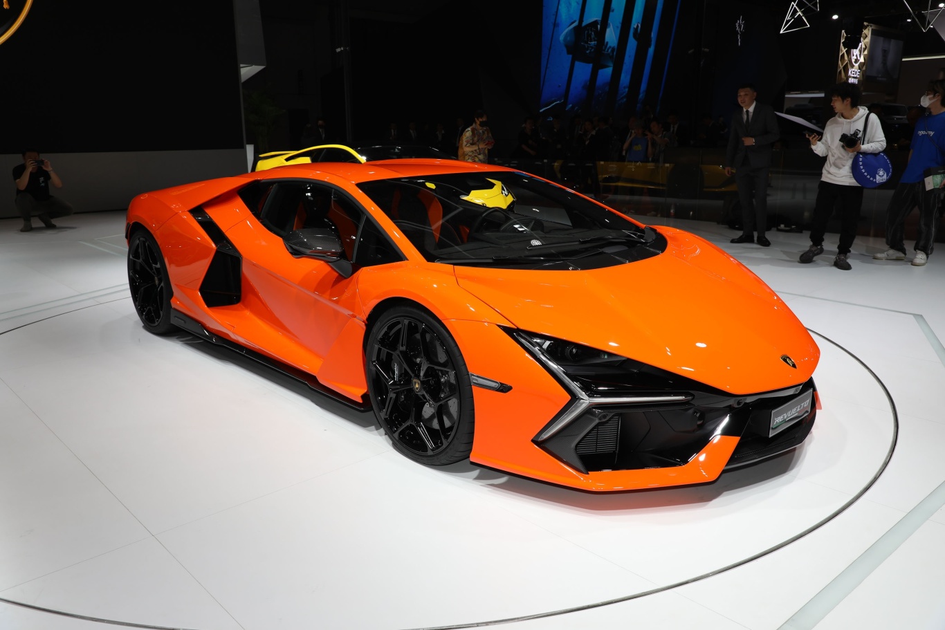 【Revuelto图片-汽车图片大全】-易车