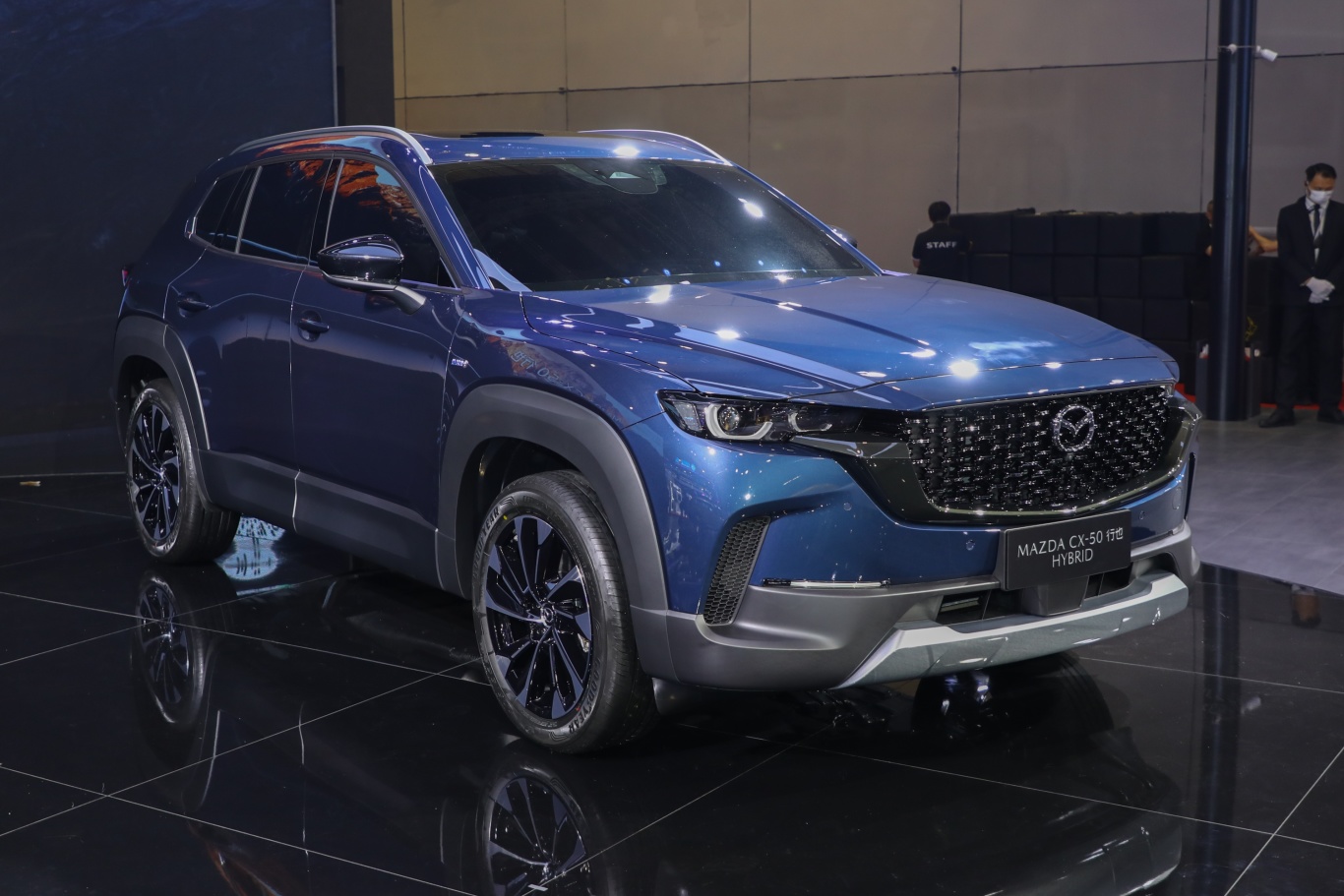 【马自达CX-50 行也HEV 2.5L 四驱尊行版图片-汽车图片大全】-易车