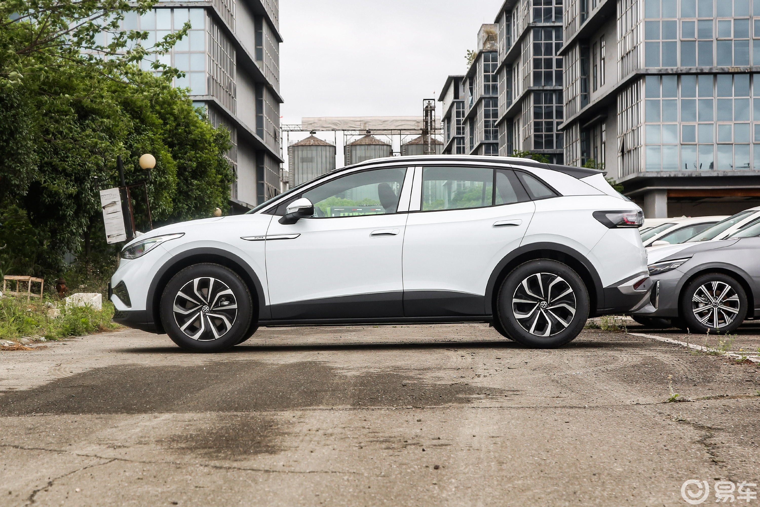 【ID.4 X升级款 425km 纯净智享版正侧车头向左水平图片-汽车图片大全】-易车