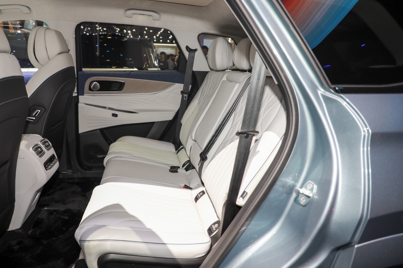 【瑞虎9 C-DM试装车空间图片-汽车图片大全】-易车