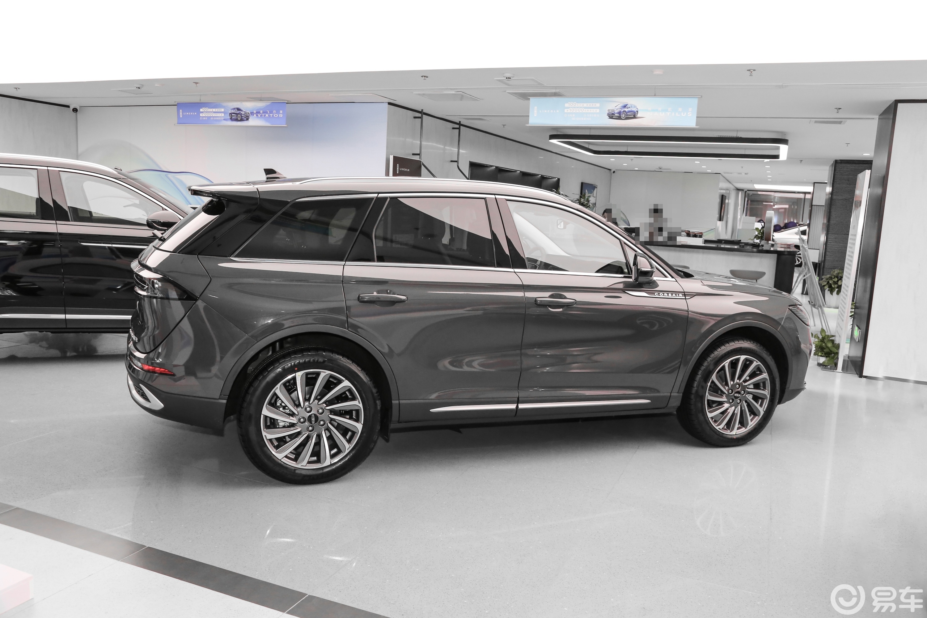 【冒险家2.0T 两驱尊雅版正侧车头向右水平图片-汽车图片大全】-易车