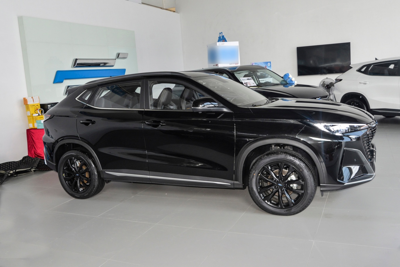 【长安欧尚X5 PLUS改款 1.5T 智趣AI版正侧车头向右水平图片-汽车图片大全】-易车