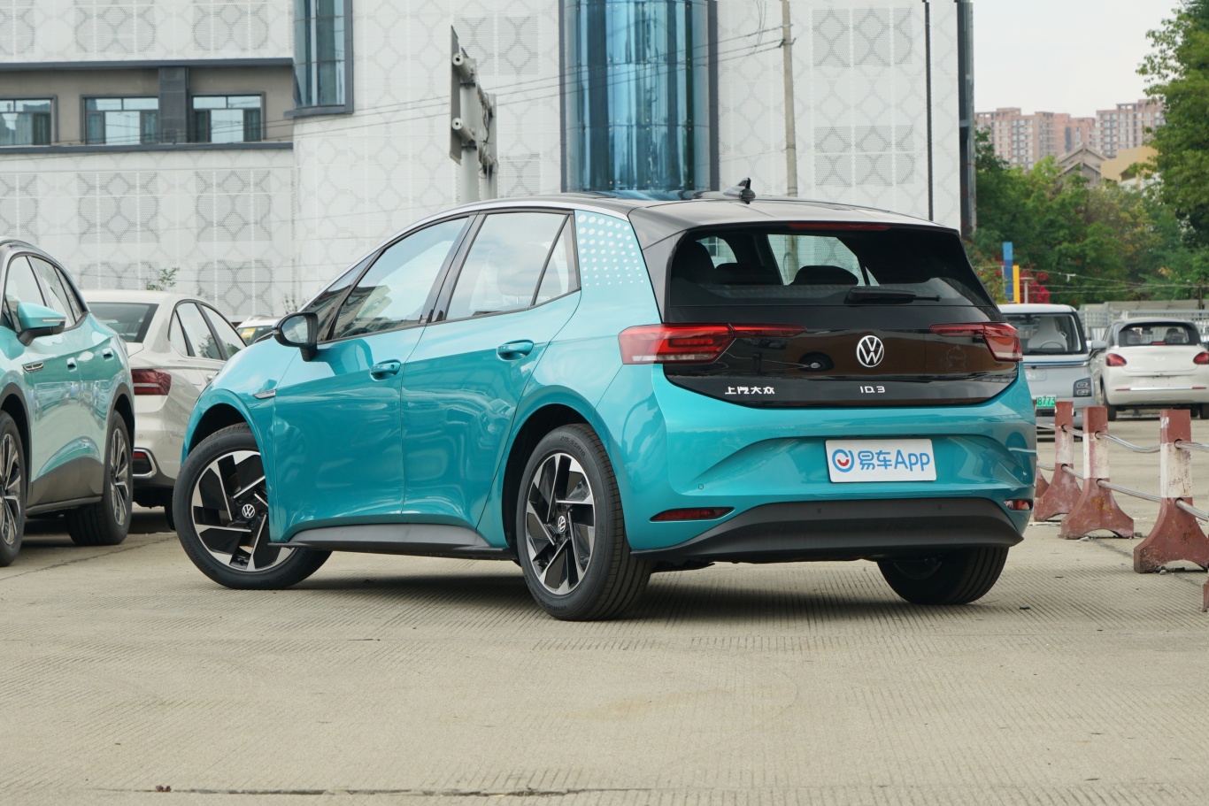 【大众ID.3升级款 450km 纯净智享版侧后45度车头向左水平图片-汽车图片大全】-易车