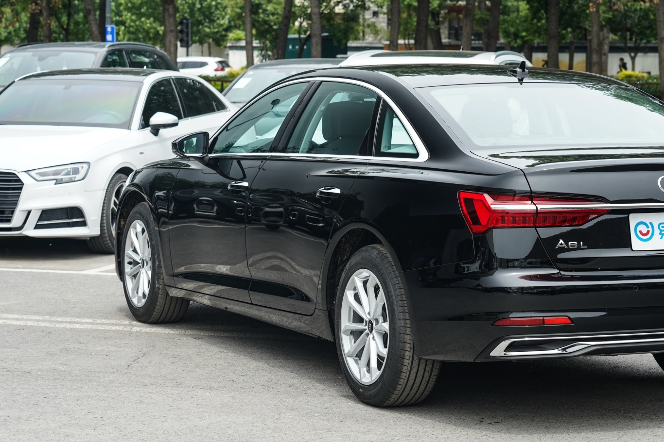 【奥迪A6L改款 40 TFSI 豪华致雅型外观细节图片-汽车图片大全】-易车
