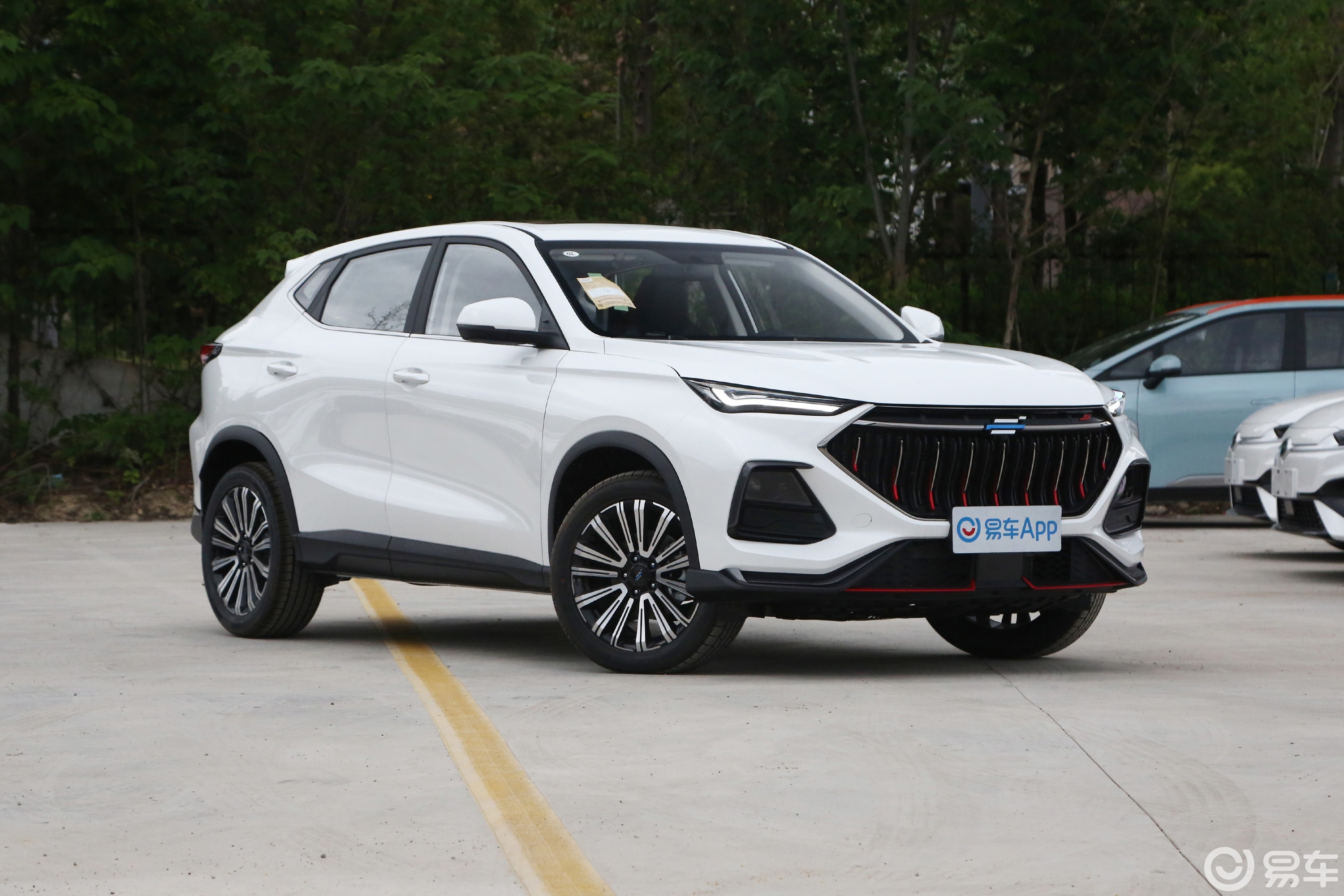 【长安欧尚X5畅享版 1.5T 尊享型侧前45度车头向右水平图片-汽车图片大全】-易车