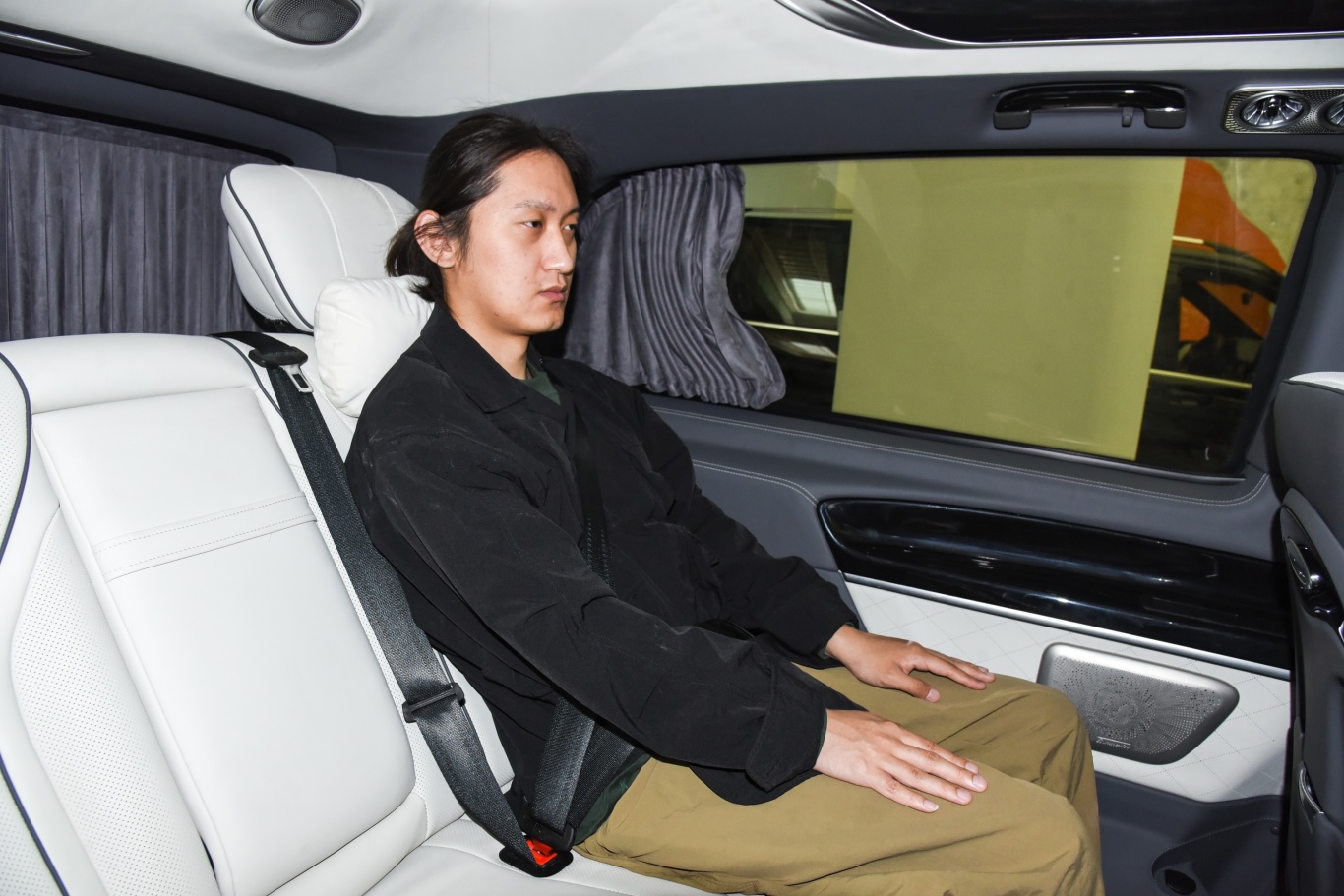 【克蒂巴赫系列2.0T VH3 7座第三排空间体验图片-汽车图片大全】-易车