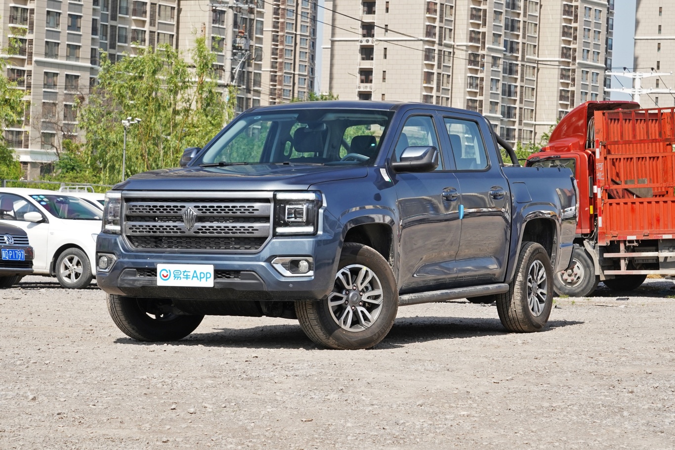 【大道全能者 2.3T 自动四驱标轴舒享款 柴油侧前45度车头向左水平图片-汽车图片大全】-易车