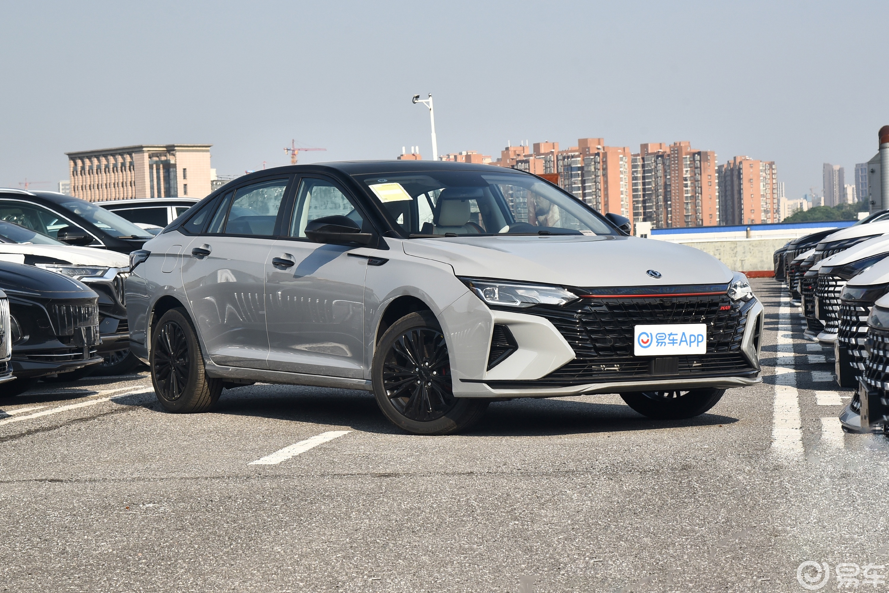 【奕炫MAX1.5T 超酷潮爸版侧前45度车头向右水平图片-汽车图片大全】-易车