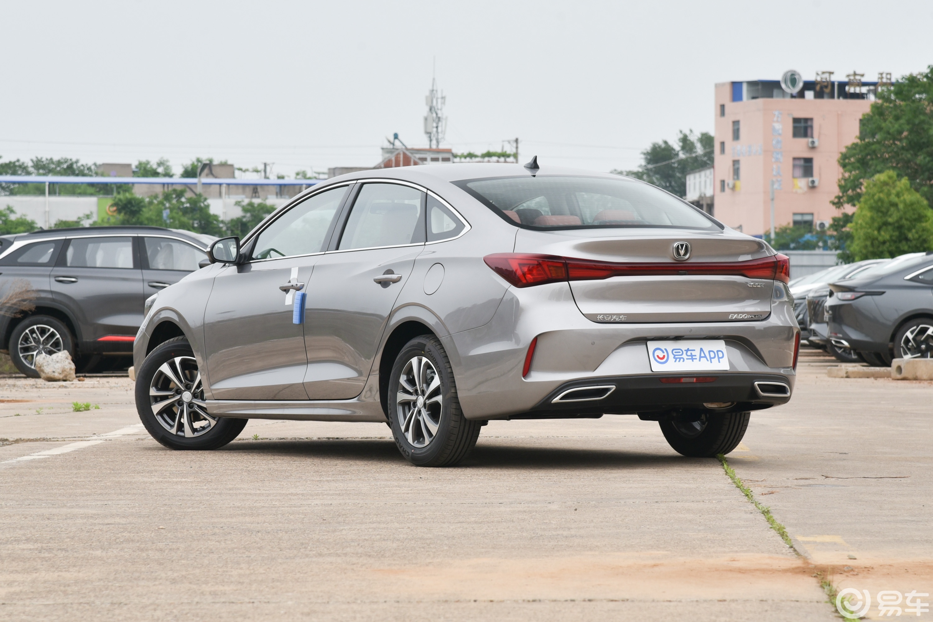 【逸动PLUS畅享版 蓝鲸NE 1.4T 尊贵型侧后45度车头向左水平图片-汽车图片大全】-易车