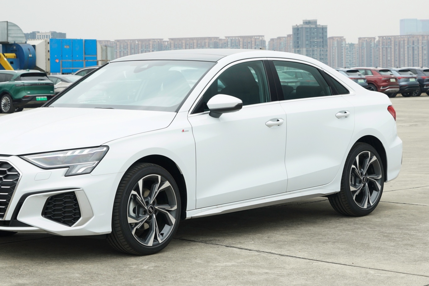 【奥迪A3改款 A3L Limousine 35 TFSI 豪华运动型外观细节图片-汽车图片大全】-易车