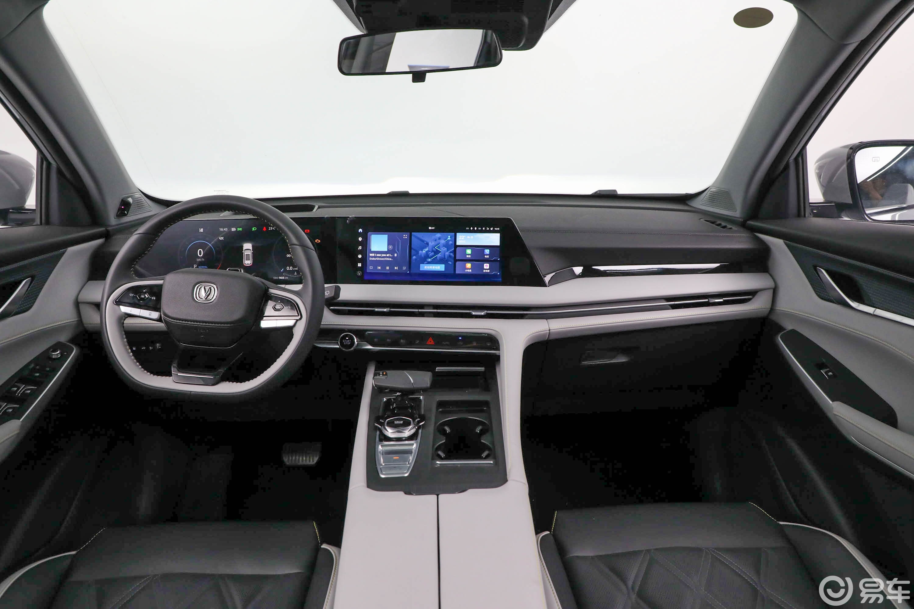 【长安cs75plus第三代 1 5t 领航型内饰全景正拍图片 汽车图片大全】 易车