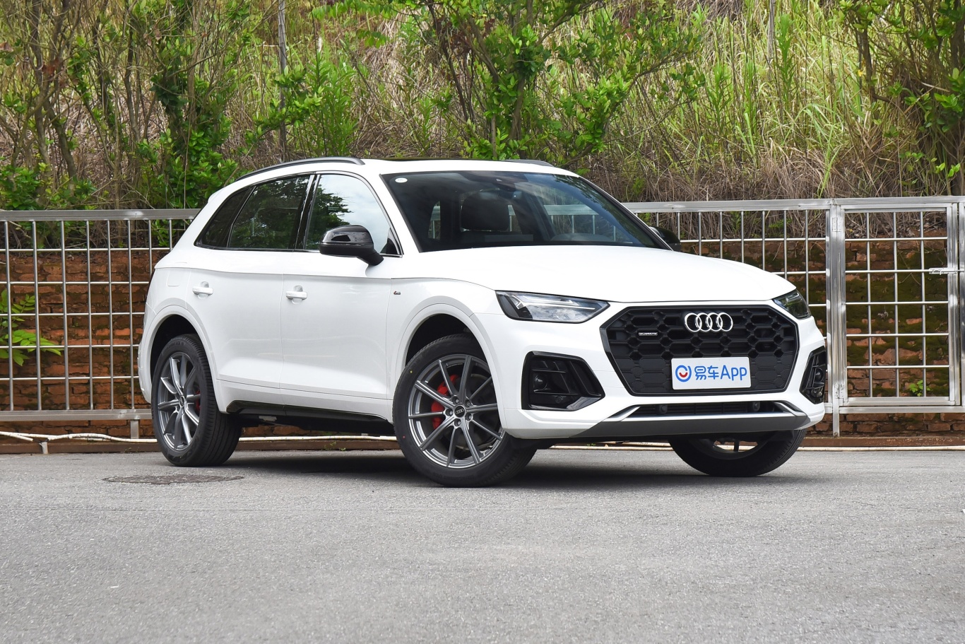 【奥迪Q5L40 TFSI 豪华动感型侧前45度车头向右水平图片-汽车图片大全】-易车