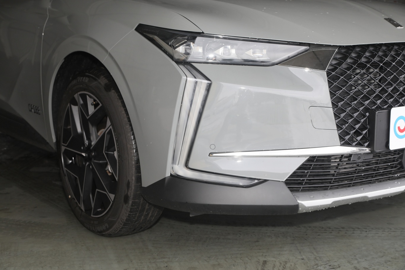 【DS 41.6T 里沃利CROSS版外观细节图片-汽车图片大全】-易车