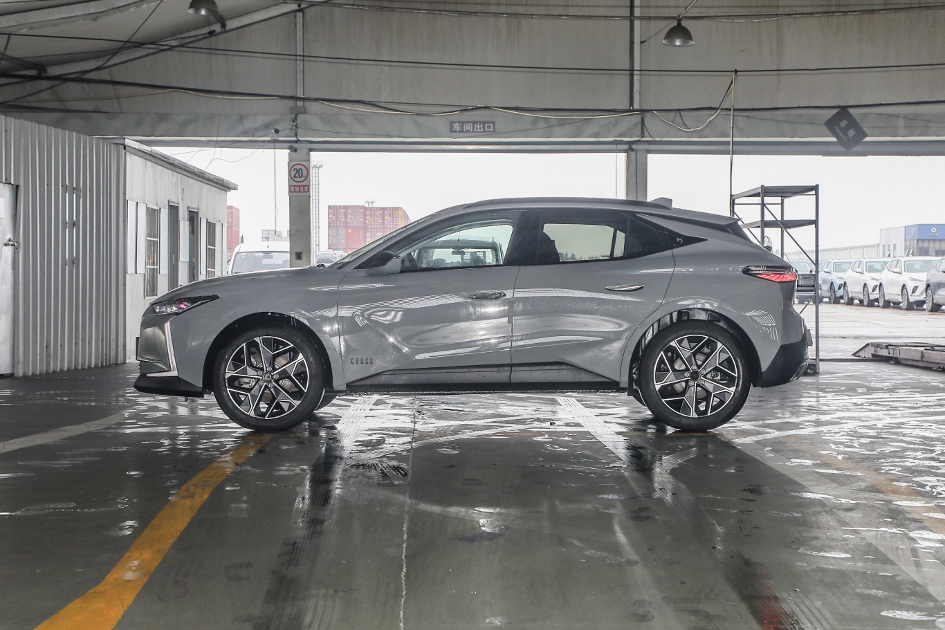 【DS 41.6T 里沃利CROSS版正侧车头向左水平图片-汽车图片大全】-易车