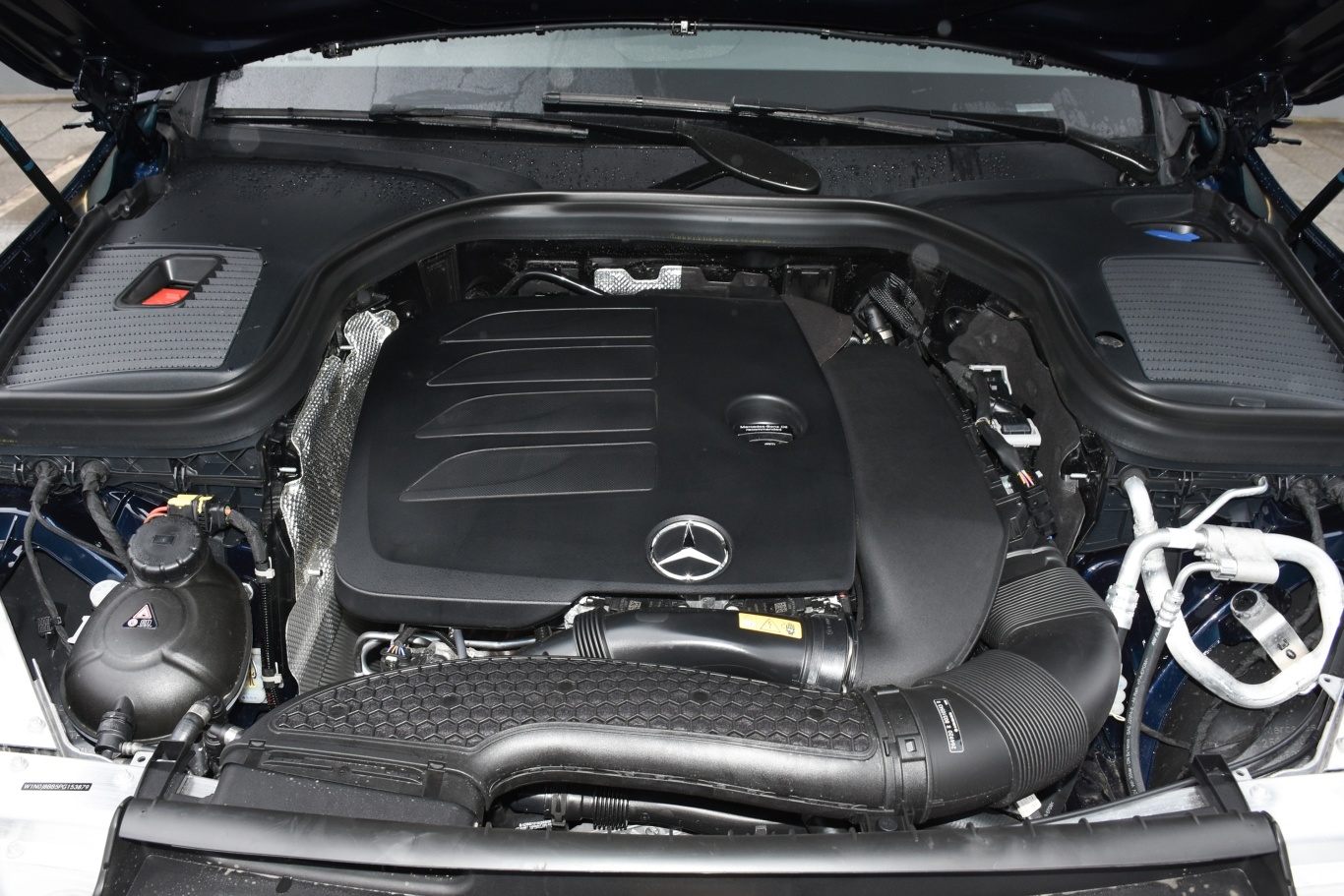 【奔驰GLC轿跑改款 GLC 260 4MATIC 轿跑SUV发动机/电机特写图片-汽车图片大全】-易车