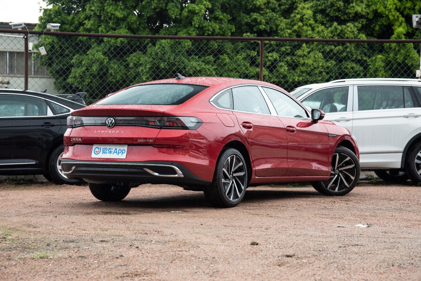 【凌渡凌渡L 280TSI 超辣旗舰版侧后45度车头向右水平图片-汽车图片大全】-易车