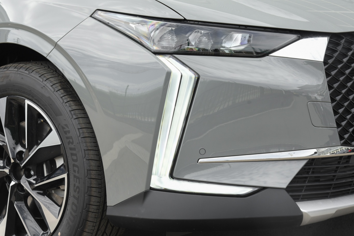 【DS 41.6T 夏乐宫CROSS版外观细节图片-汽车图片大全】-易车