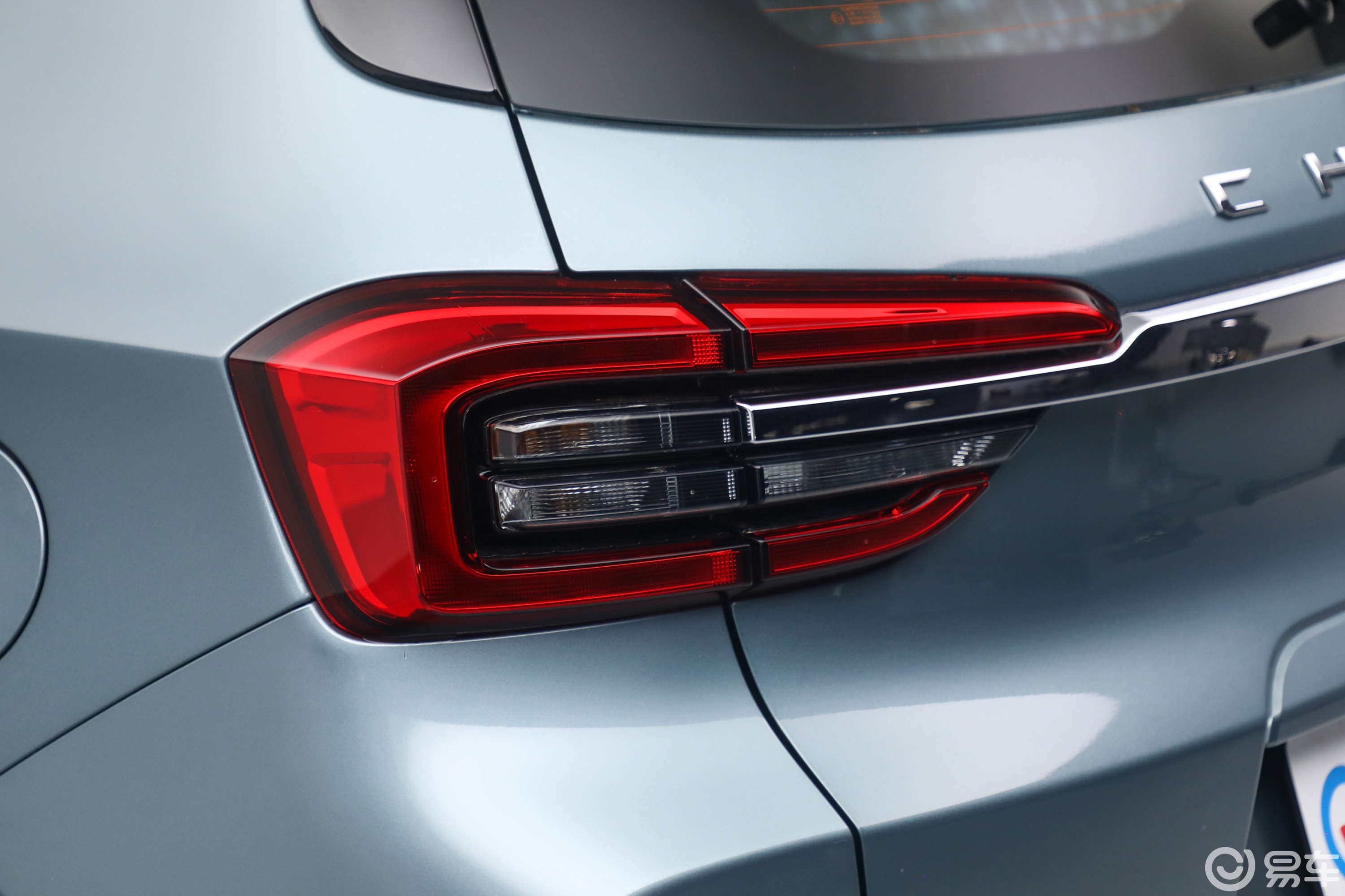 【瑞虎5x1.5L CVT豪华型尾灯侧45度俯拍图片-汽车图片大全】-易车