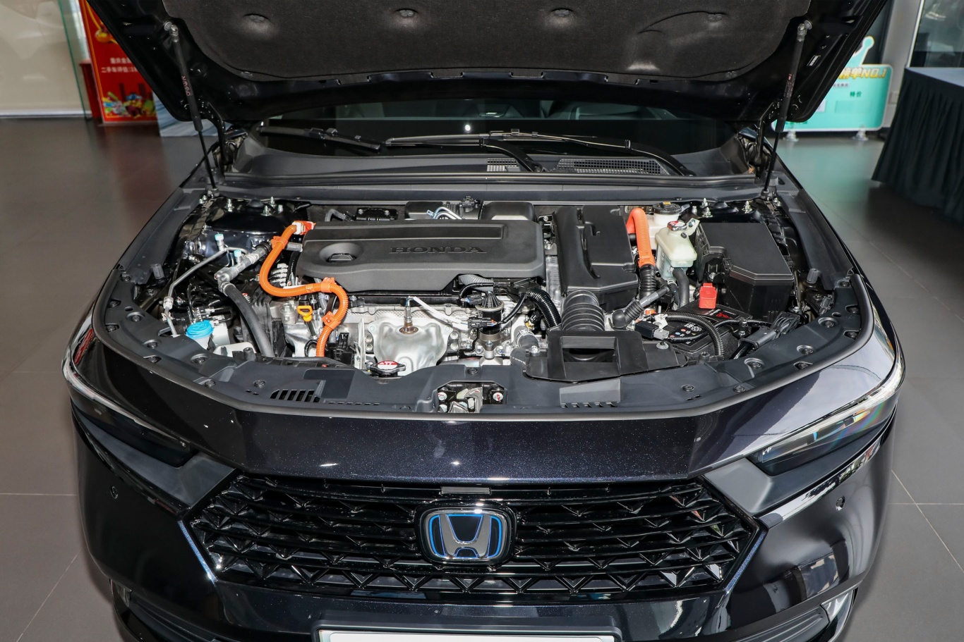 【雅阁 e:PHEV2.0L 82km 尊贵版前舱整体图片-汽车图片大全】-易车