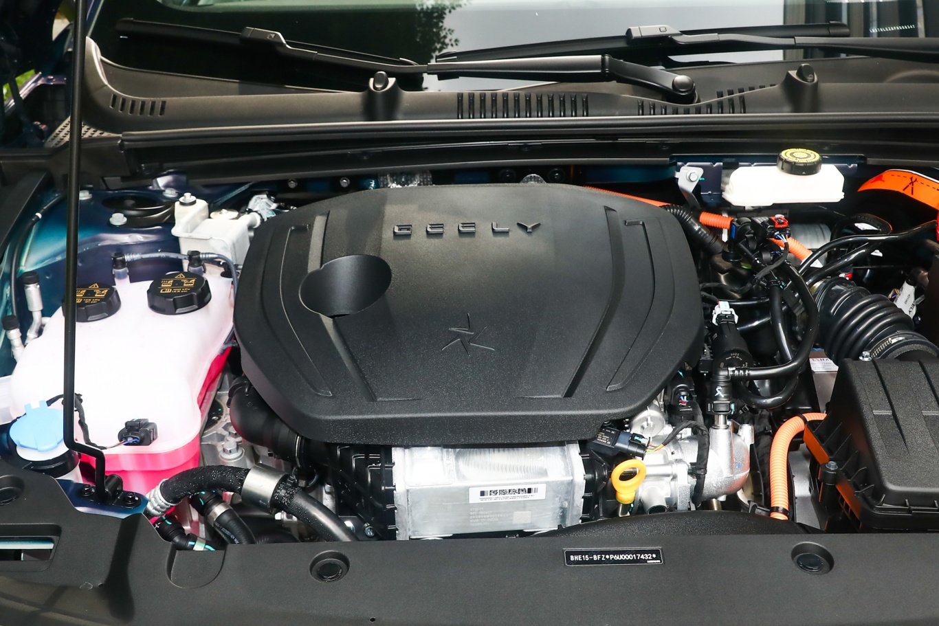 【银河L61.5T 125km 星舰发动机/电机特写图片-汽车图片大全】-易车