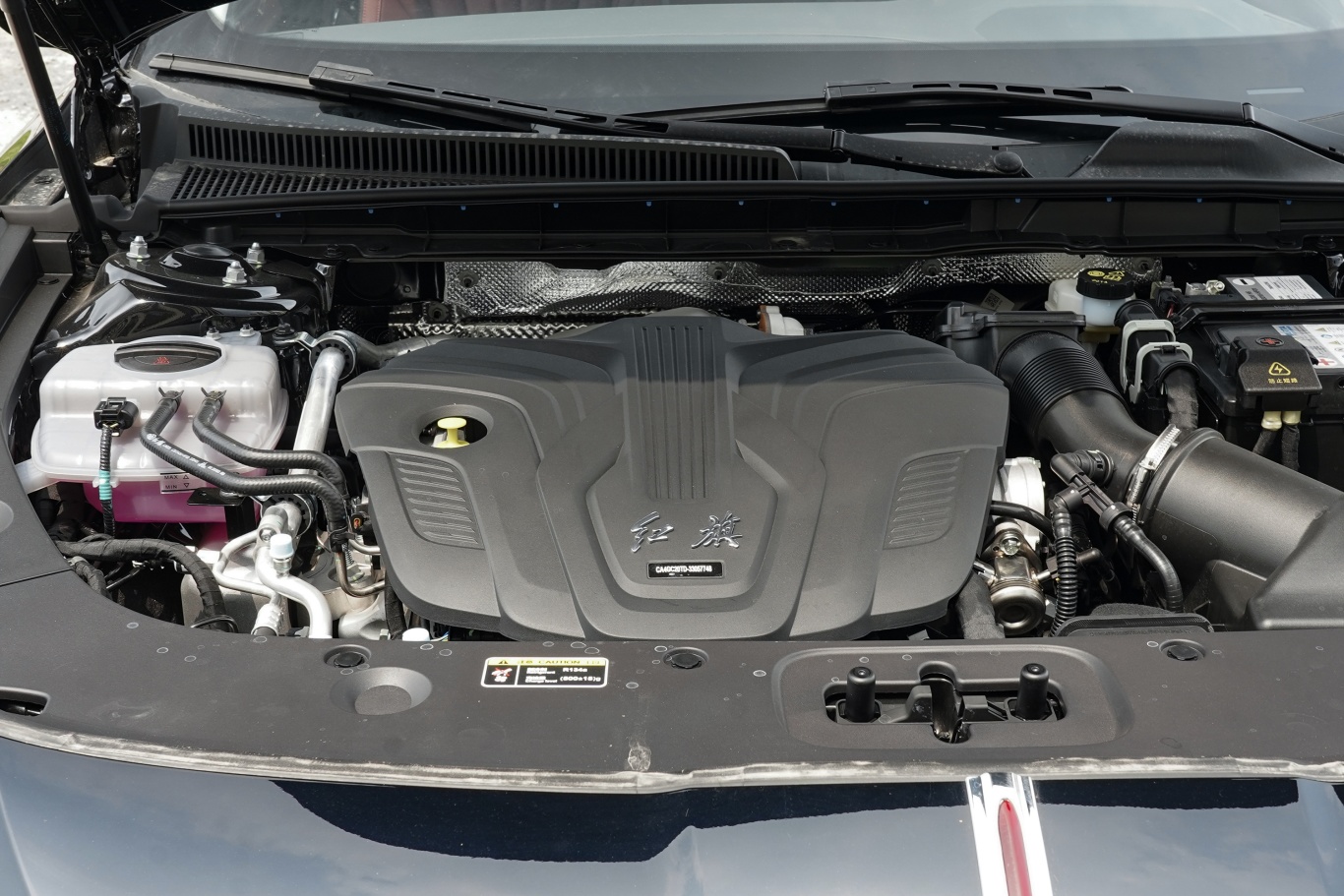 【红旗H52.0T 自动智联旗享版发动机特写图片-汽车图片大全】-易车