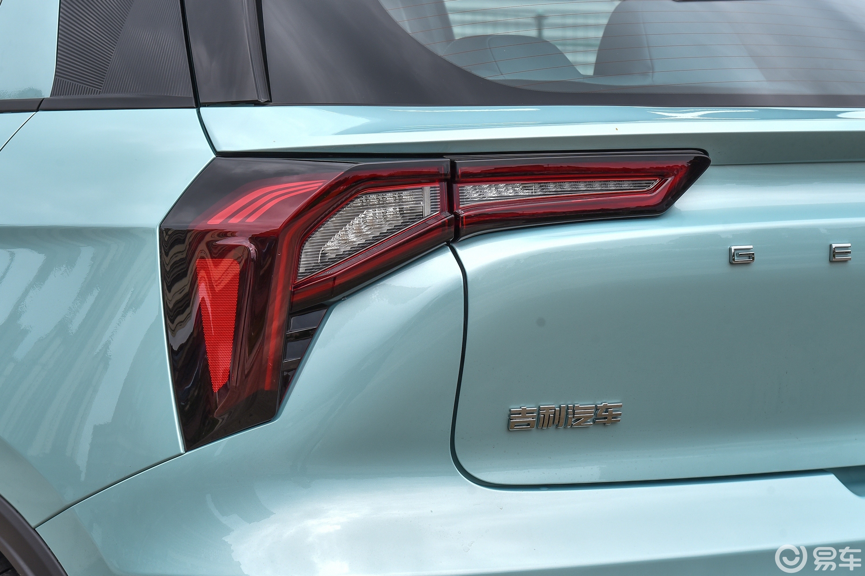 【吉利几何E萤火虫401km 萤光外观灯组图片-汽车图片大全】-易车