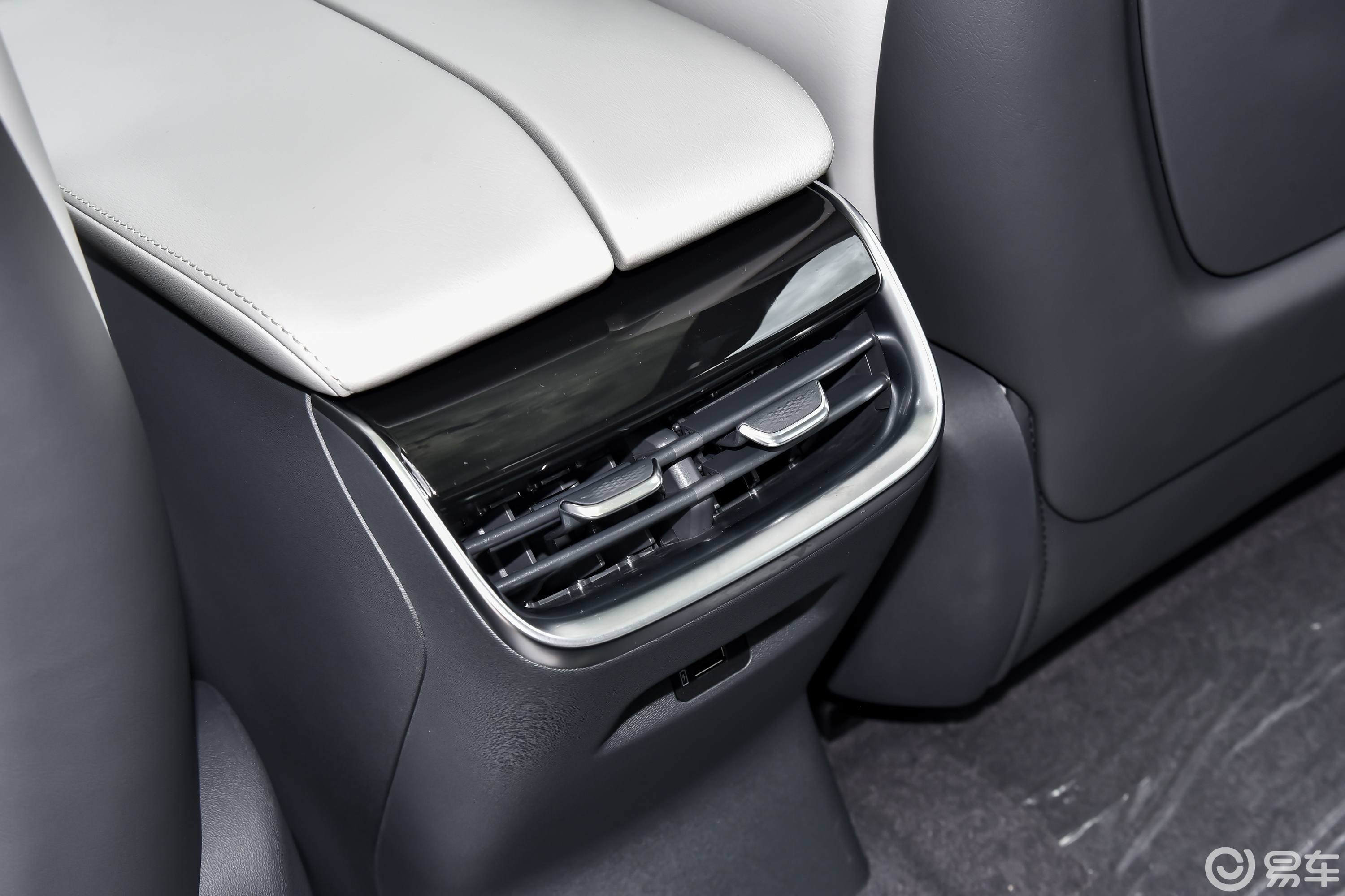 【长安启源A07增程 200km Max空间图片-汽车图片大全】-易车