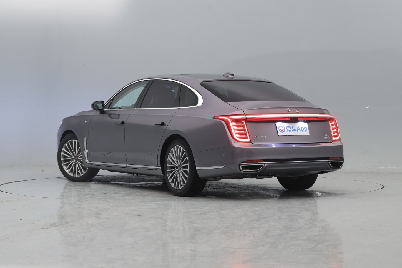 【红旗H93.0T 智联旗畅版 5座侧后45度车头向左水平图片-汽车图片大全】-易车