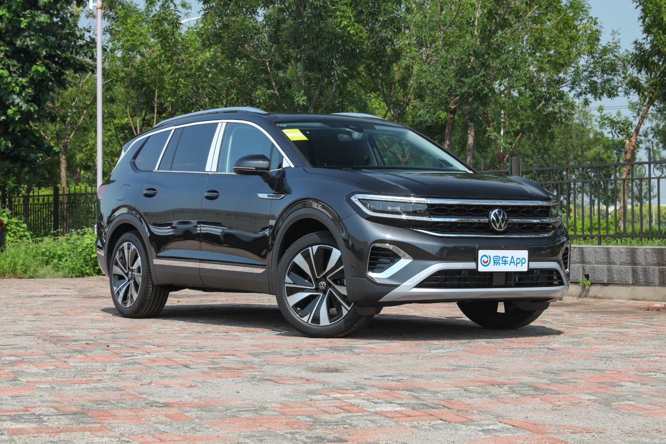 【揽境改款 380TSI 四驱旗舰胜境版 7座侧前45度车头向右水平图片-汽车图片大全】-易车