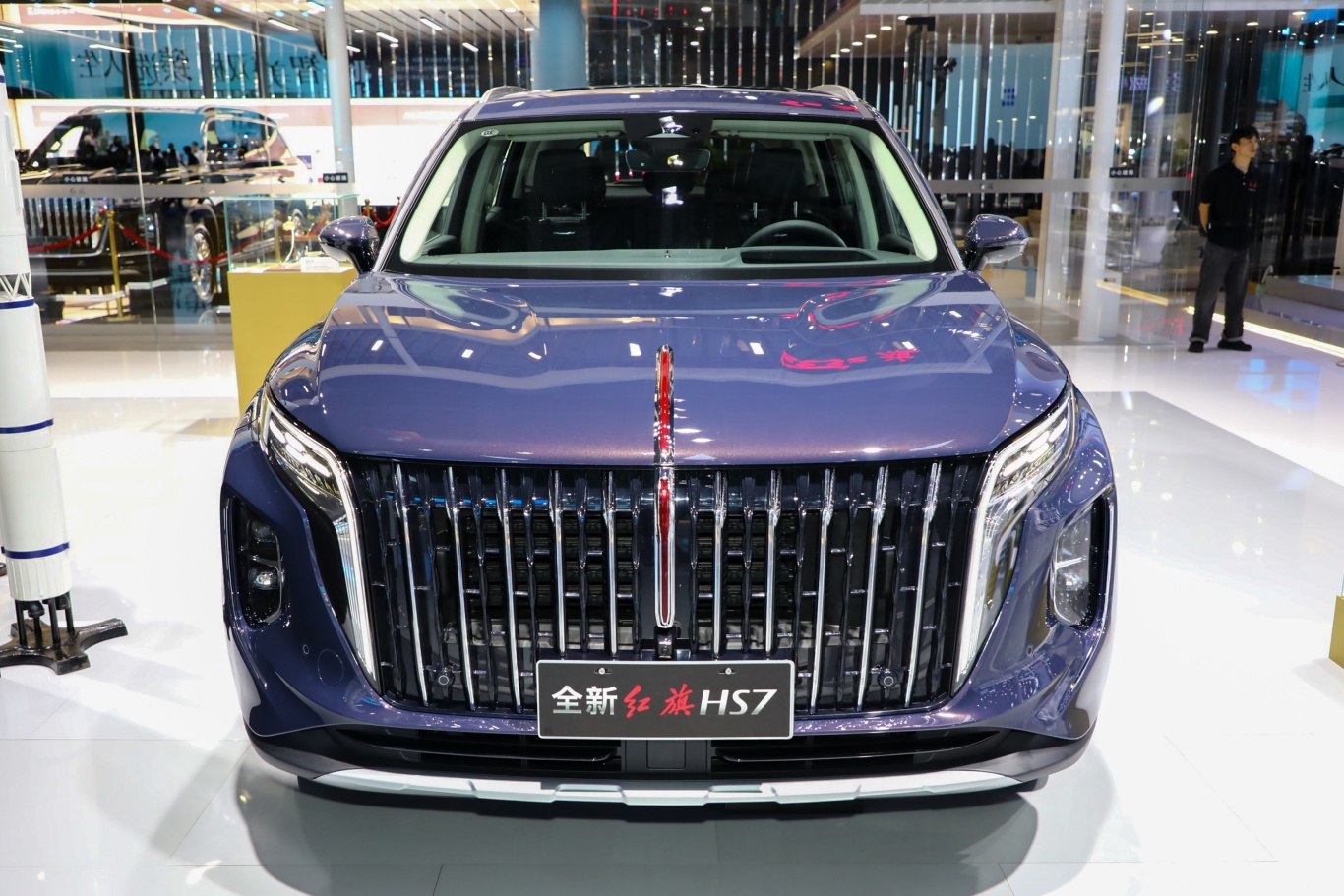 【红旗HS72.0T 四驱旗畅版 7座图片-汽车图片大全】-易车