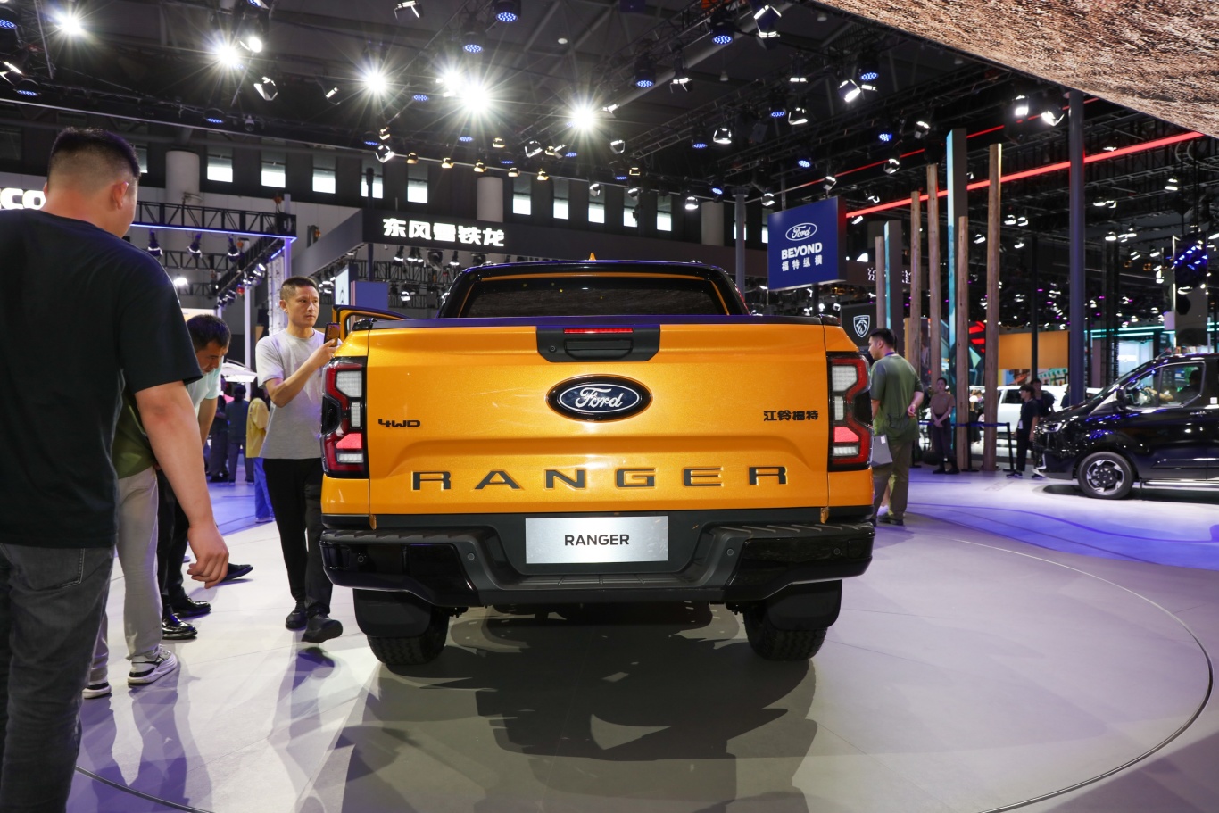 【游骑侠Ranger2.3T 自动四驱 1st Edition首发限量版 汽油图片-汽车图片大全】-易车