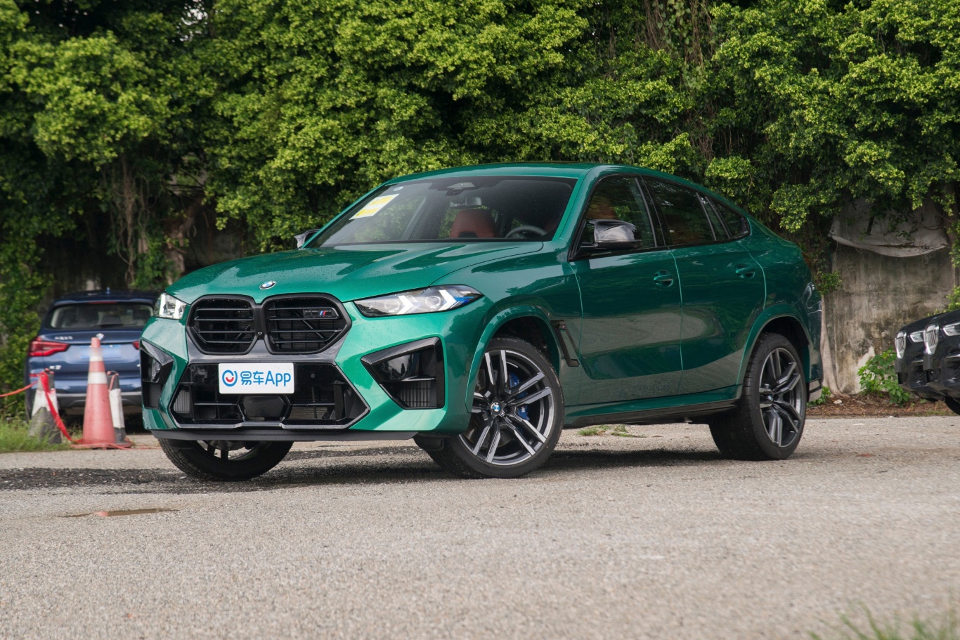 【宝马X6 MX6 M 雷霆版侧前45度车头向左水平图片-汽车图片大全】-易车