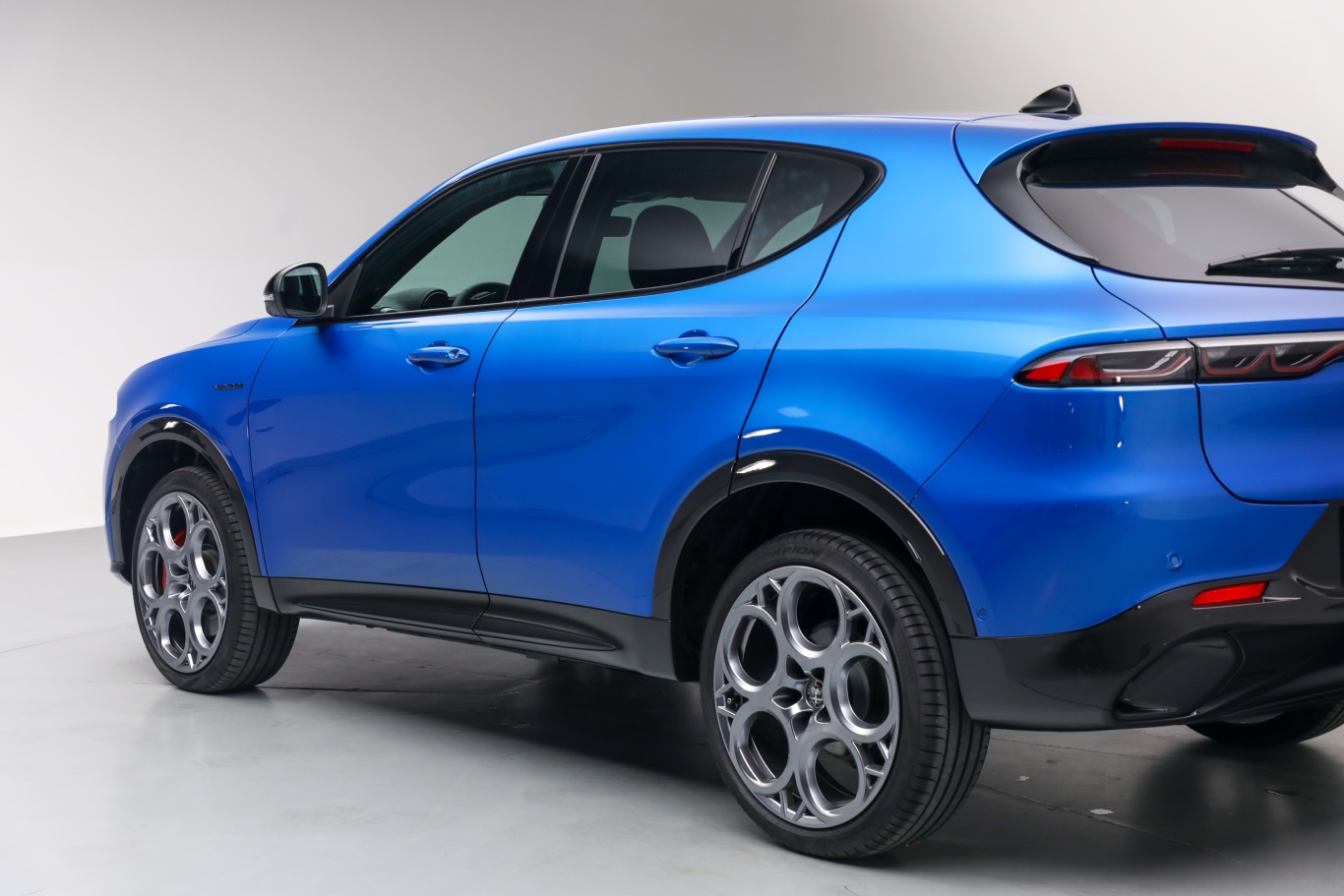 【Tonale托纳利2.0T 赛道版外观细节图片-汽车图片大全】-易车