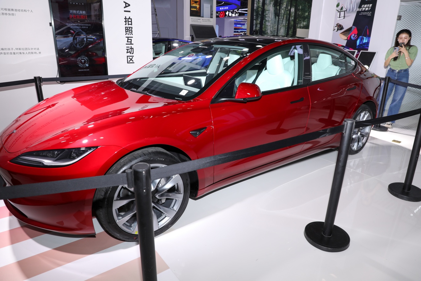 【Model 3713km 长续航全轮驱动焕新版外观图片-汽车图片大全】-易车